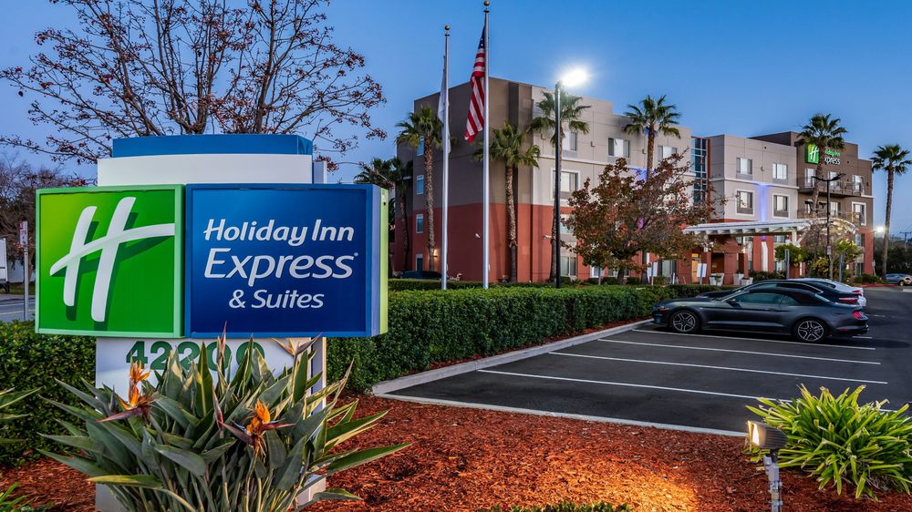 HOLIDAY INN EXPRESS & SUITES FREMONT - MILPITAS CENTRAL - 64 Photos ...
