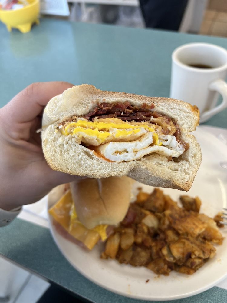 DEMI’S PLACE - Updated July 2024 - 38 Photos & 67 Reviews - 4163 Austin ...