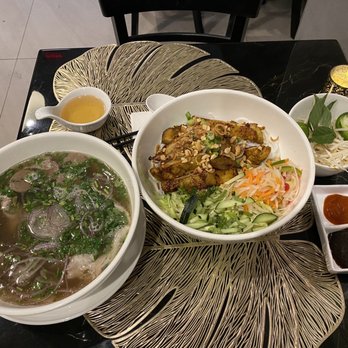 JUST PHO YOU - Updated July 2024 - 88 Photos & 77 Reviews - 2656 ...