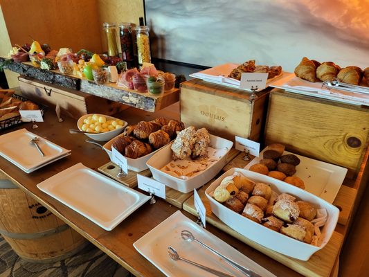 OCEANS 999 - Updated April 2025 - 205 Photos & 38 Reviews - 999 Canada ...