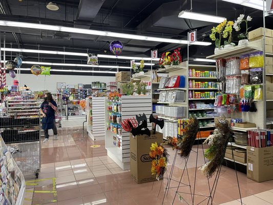 SHOP 4 LESS - Updated January 2026 - Dededo Mall, Dededo, Guam - Arts ...