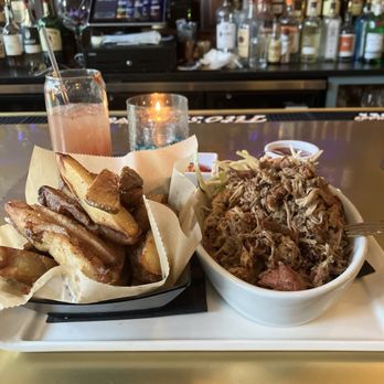 THE CUE RESTAURANT - Updated June 2025 - 284 Photos & 289 Reviews - 2 ...