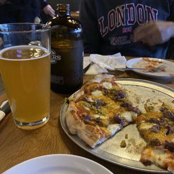 FREEDOM BROTHERS PIZZERIA & ALEHOUSE - Updated December 2025 - 107 ...