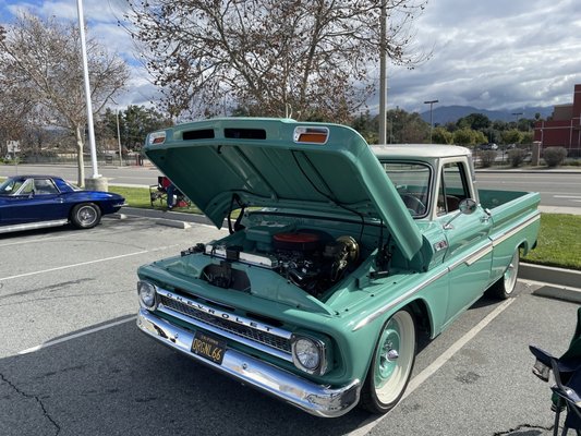 TRUCK SHOP - Updated December 2025 - 382 Photos & 153 Reviews - 739 N ...