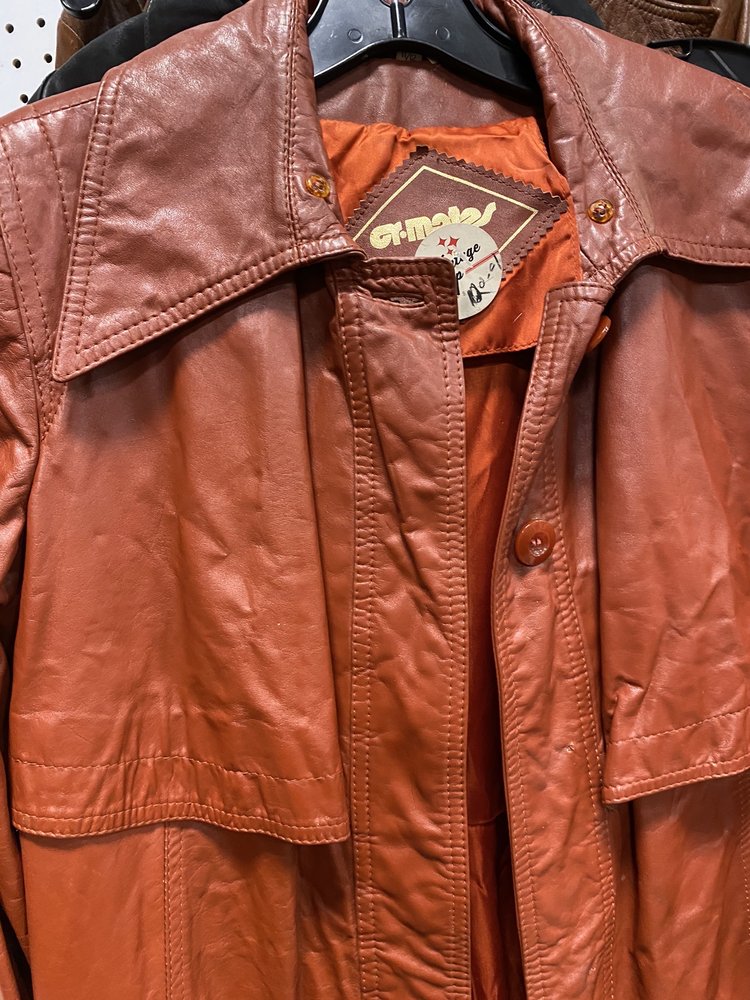 RED RACKS - Updated October 2025 - 24 Photos & 17 Reviews - 1707 W ...