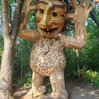 DAMBO TROLLS PROJECT 412 - Updated August 2025 - 22 Photos - 806 Summit ...