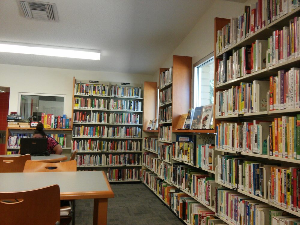 IRWINDALE PUBLIC LIBRARY - Updated October 2025 - 12 Reviews - 16053 ...
