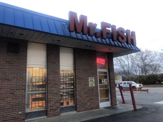 MR FISH - Updated November 2025 - 27 Photos - 39 Reviews - 2629 E ...