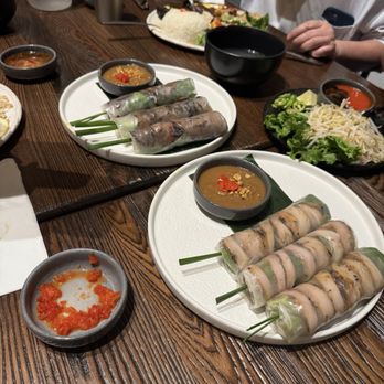 HEM KITCHEN AND BAR - Updated June 2024 - 1103 Photos & 263 Reviews ...