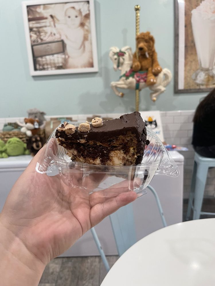 DELECTABLE DELIGHTS - Updated December 2025 - 87 Photos & 54 Reviews ...