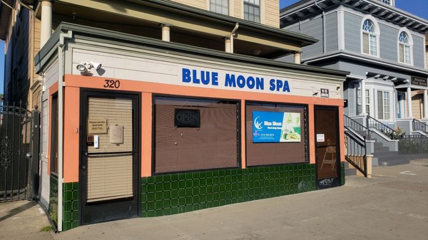 BLUE MOON SPA - Updated September 2024 - 31 Photos & 60 Reviews - 320 ...