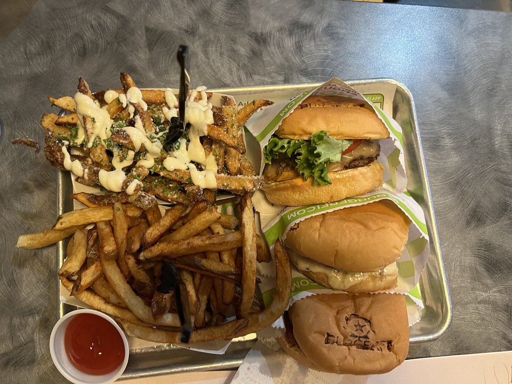 BURGERFI - Updated October 2025 - 19 Photos - Av. Franklin Delano ...