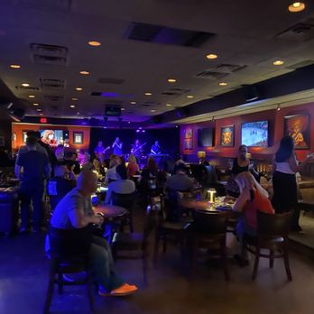 STRAY CAT LOUNGE - Updated January 2026 - 126 Photos & 97 Reviews ...