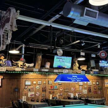 THE KNUCKLE SALOON - Updated December 2025 - 192 Photos & 163 Reviews ...