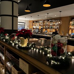 CHICKADEE - Updated October 2025 - 754 Photos & 339 Reviews - 21 ...