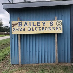 BAILEY’S HOUSE OF GUNS - 12 Photos & 36 Reviews - 3626 Bluebonnet ...