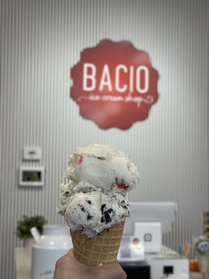 BACIO ICE CREAM SHOP - Updated July 2025 - 174 Photos & 94 Reviews ...