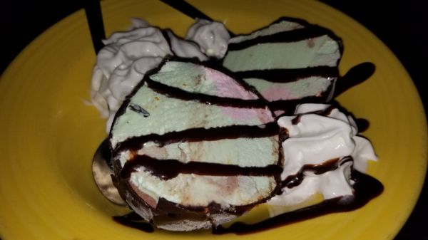 FLAHERTY’S THREE FLAGS INN - Updated August 2025 - 40 Photos & 98 ...