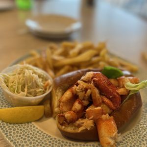 FINZ SEAFOOD & GRILL - 795 Photos & 953 Reviews - 86 Wharf St, Salem ...