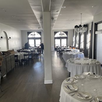 THE MISSION SQUARE RESTAURANT & LOUNGE - Updated May 2024 - 619 Photos ...