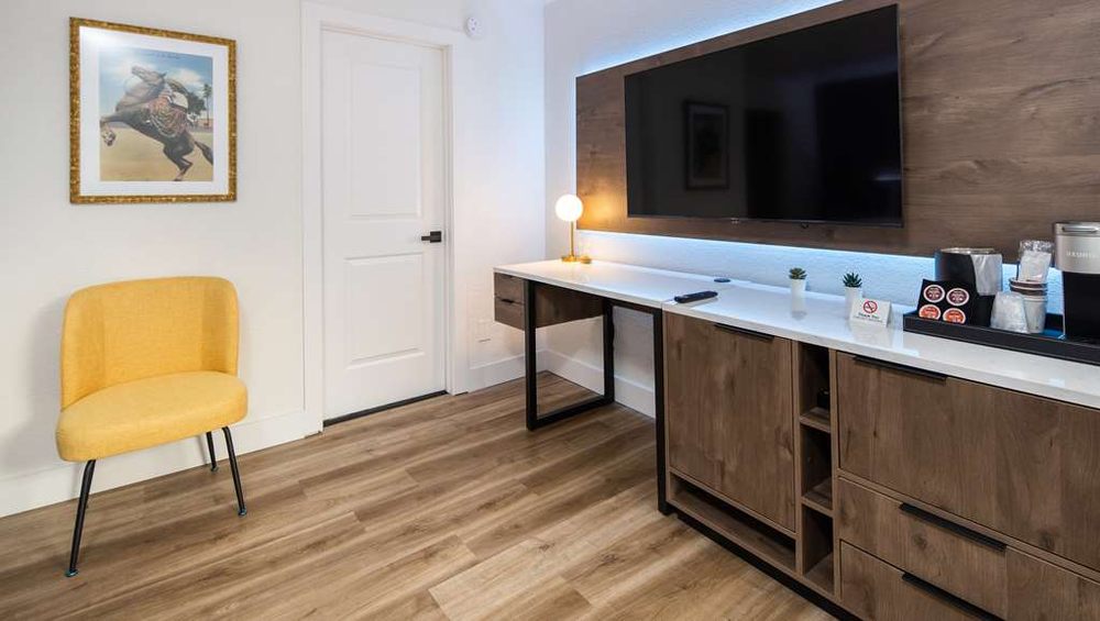 THE CATRINA HOTEL - Updated September 2024 - 50 Photos & 23 Reviews ...