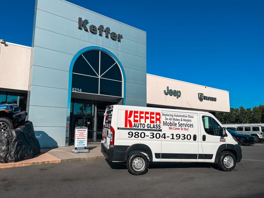 KEFFER AUTO GLASS - Updated July 2025 - 10 Photos - 8130 E Independence ...