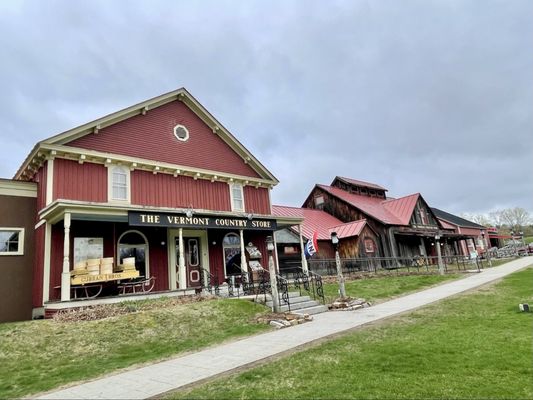 THE VERMONT COUNTRY STORE - Updated December 2025 - 190 Photos & 118 ...