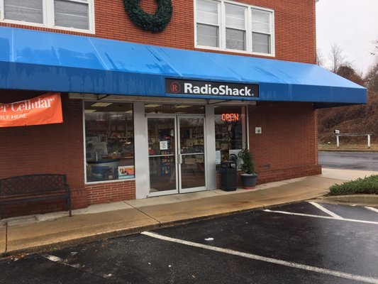 RADIO SHACK - Updated December 2025 - 436 Solomans Island Rd N, Prince ...