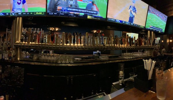 TAVERN IN THE SQUARE - 267 Photos & 377 Reviews - 120 Beverly St ...