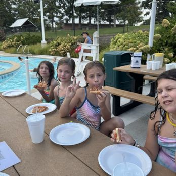 ALLIGATOR’S CREEK AQUATIC CENTER - Updated October 2025 - 403 Civic ...