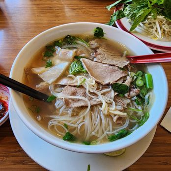 PHO LE RESTAURANT - Updated October 2024 - 493 Photos & 331 Reviews ...