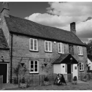 THE TRIGGER POND - 21 Photos - 33 Bicester Road, Bicester, Oxfordshire ...