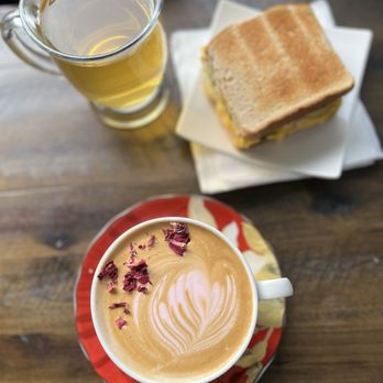 MAKARIO COFFEE ROASTERS - Updated May 2025 - 460 Photos & 297 Reviews - 2613 Colby Ave, Everett ...