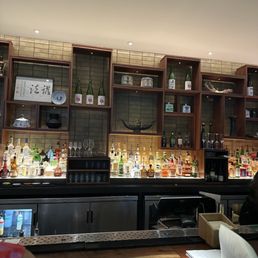 SUSHI ROKU - Updated December 2025 - 484 Photos & 195 Reviews - 405 ...