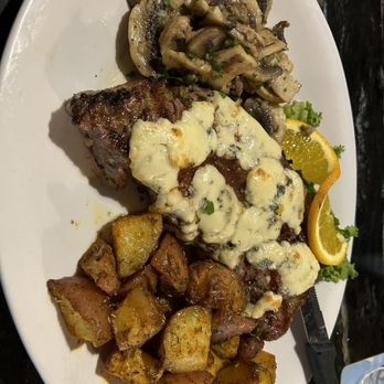 FIVE POINTS INN - Updated December 2025 - 75 Photos & 71 Reviews - 580 ...