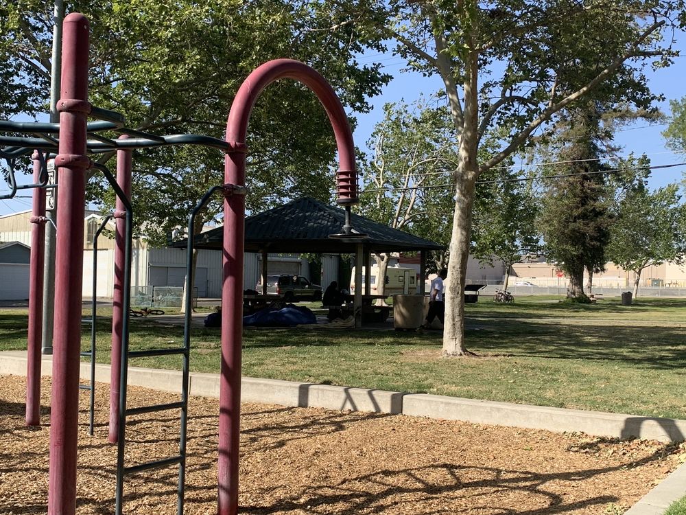 BROADWAY PARK - Updated December 2025 - 12 Photos - 501 N Broadway St ...