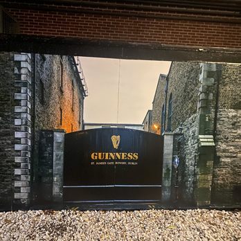 THE AULD TRIANGLE - Updated October 2024 - 15 Photos & 24 Reviews - 412 ...