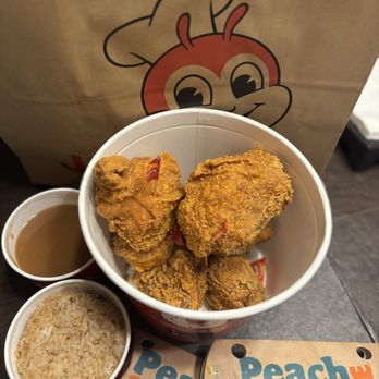 JOLLIBEE - Updated July 2025 - 48 Photos & 39 Reviews - 10875 NE ...