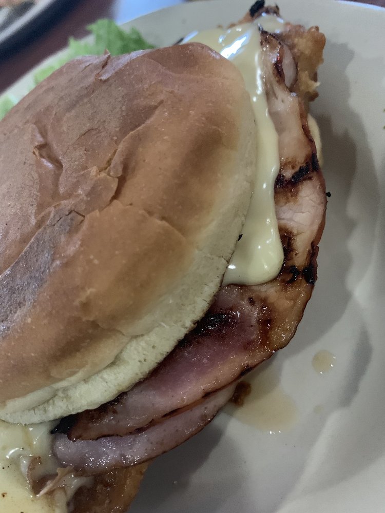 Fort Ben Pub - Takeout & Delivery - 33 Photos & 44 Reviews - American ...