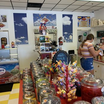 THE POPPIN BOX - Updated October 2025 - 87 Photos & 40 Reviews - 116 ...