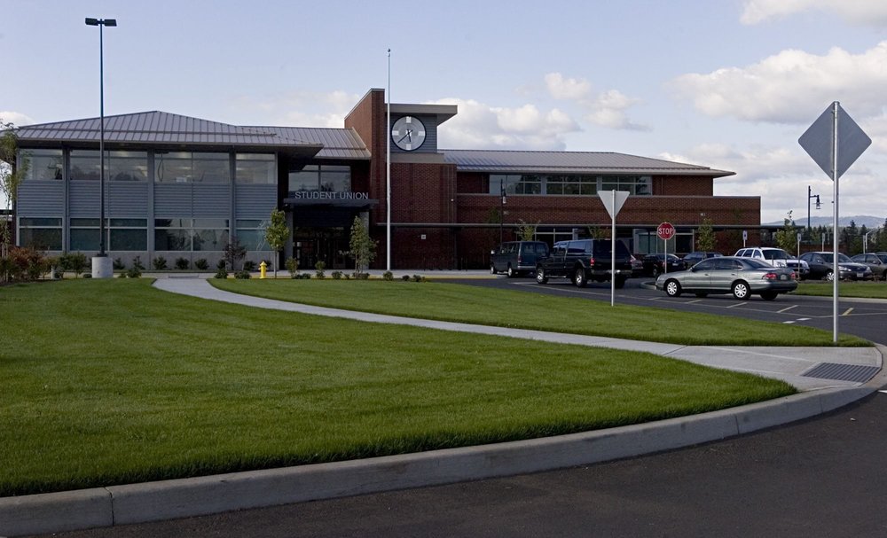 UNION HIGH SCHOOL - Updated October 2025 - 24 Photos - 6201 NW Friberg Strunk St, Camas ...