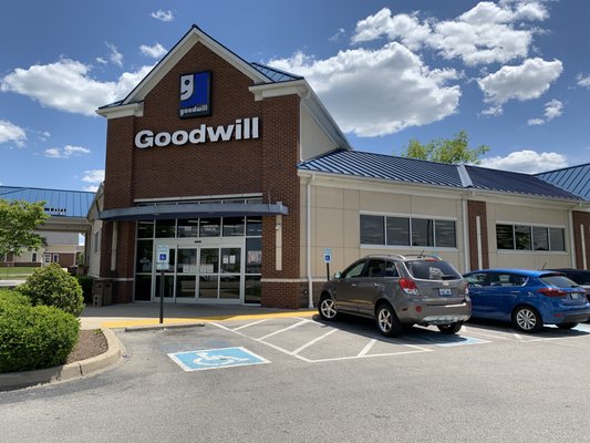 GOODWILL - Updated May 2025 - 25 Photos & 18 Reviews - 100 Huntington ...