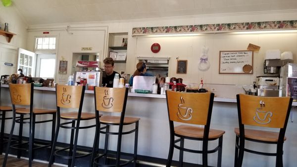 GILCHRIST OFFSHORE RESTAURANT - 64 Photos & 53 Reviews - 734 W White ...