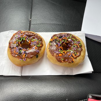 DONUT CONNECTION - Updated November 2025 - 16 Photos & 32 Reviews - 100 ...