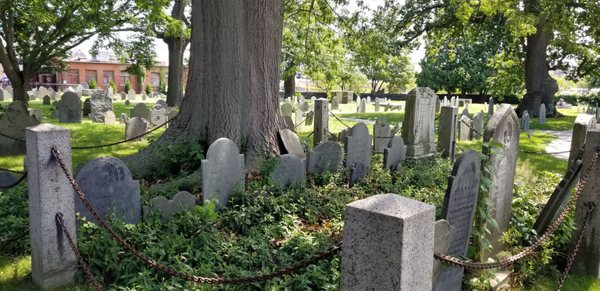 OLD BURYING POINT CEMETERY - Updated July 2025 - 229 Photos & 49 ...