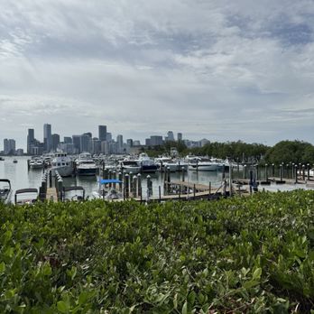 GRAMPS GETAWAY - Updated August 2025 - 345 Photos & 119 Reviews - 3301 ...