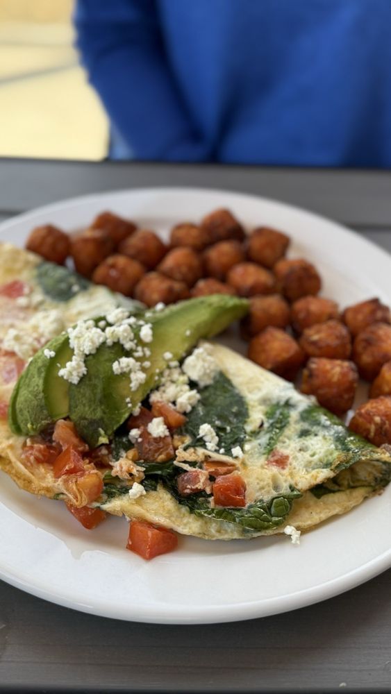 OVER EASY - Updated March 2025 - 45 Photos & 25 Reviews - 1845 N Globe ...