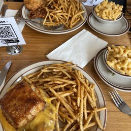 FAT’S FRIED CHICKEN & WAFFLES - Updated December 2025 - 1146 Photos ...