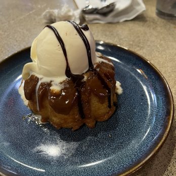 THE ALIBI PUB AND GRILL - Updated December 2025 - 49 Photos & 37 ...