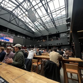 TIME OUT MARKET CHICAGO - Updated November 2024 - 2146 Photos & 592 ...